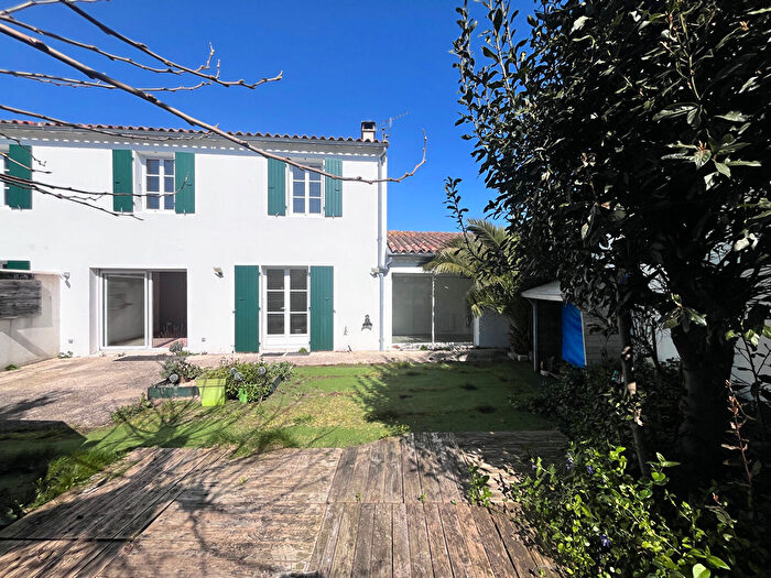 Maison à vendre - La Flotte - 4 pièces - 3 chambres