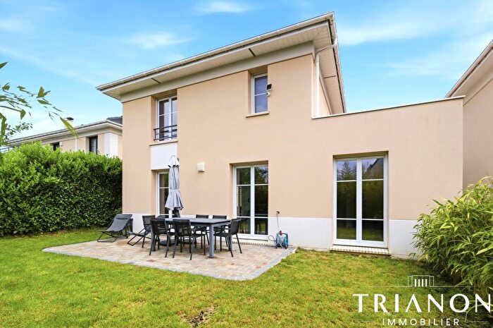 Maison 5 pièces à Villepreux, à vendre