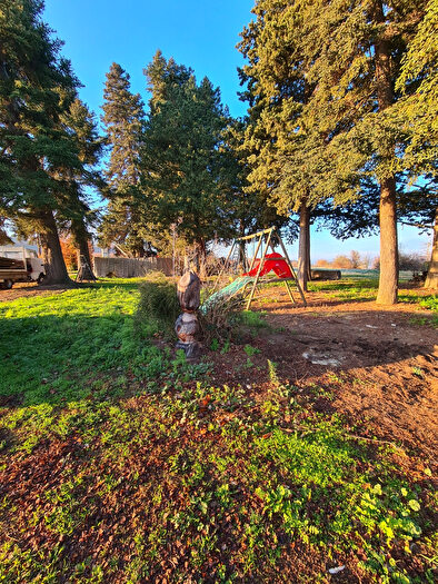 Maison à louer - Pieusse - 5 pièces - 4 chambres