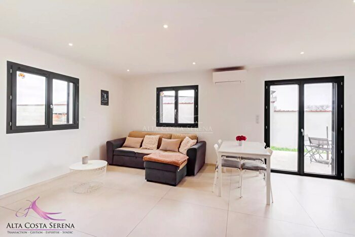 Maison à vendre - Prunelli-di-Fiumorbo - 3 pièces - 2 chambres