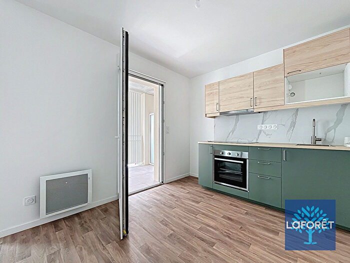 Appartement à louer - La Roche-sur-Yon, Pentagone, Pont-Morineau - 1 pièce