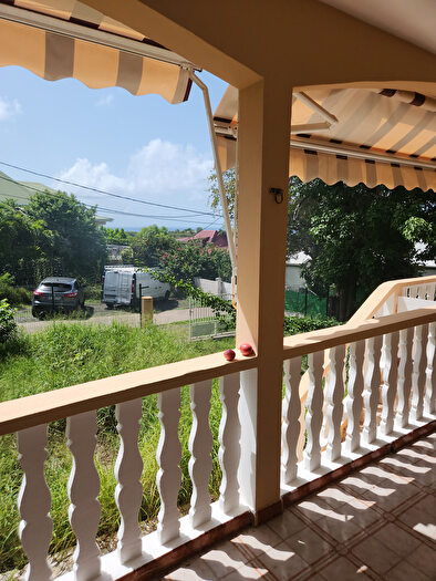 Maison à louer - Le Gosier - 4 pièces - 3 chambres