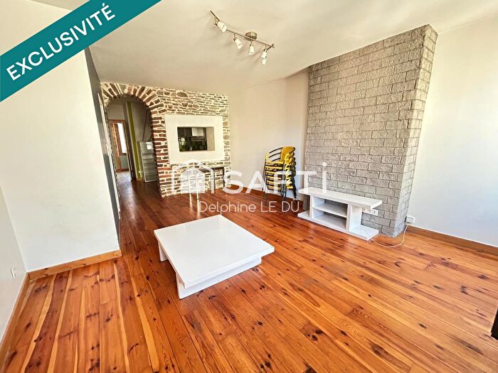 Appartement à vendre - Saint-Étienne, Crêt de Roc - 3 pièces - 2 chambres