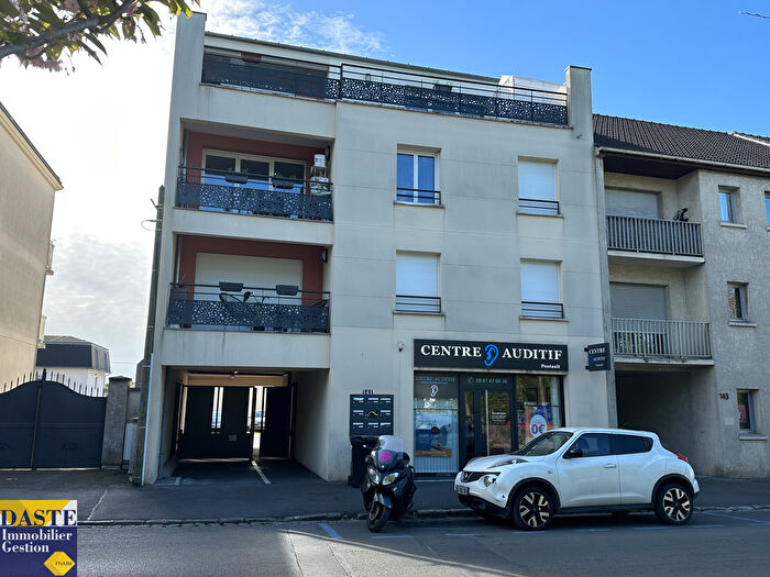 Pontault-Combault, Mairie, Rouxel : Appartement 3 pièces à louer