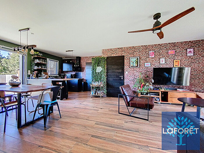 Maison à vendre - Chantonnay - 4 pièces - 3 chambres