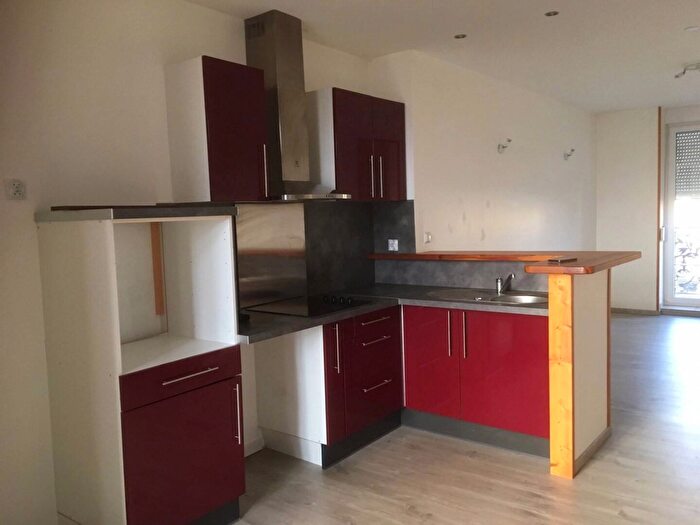 Appartement à louer - Centre Ville, Montceau-les-Mines - 2 pièces - 1 chambre