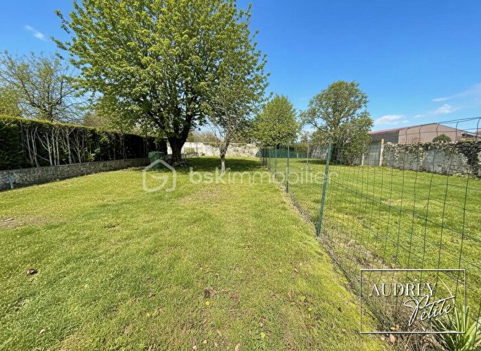 Maison à vendre - La Ferté-sous-Jouarre - 6 pièces - 4 chambres