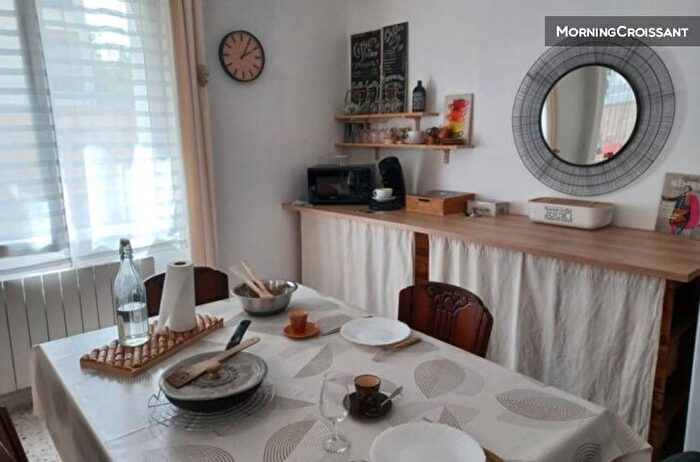 Maison 1 pièce à louer à Nîmes, Gare