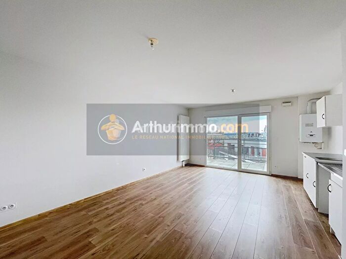 Appartement à louer - Clermont-Ferrand, Chanteranne, La Glacière - 3 pièces - 2 chambres