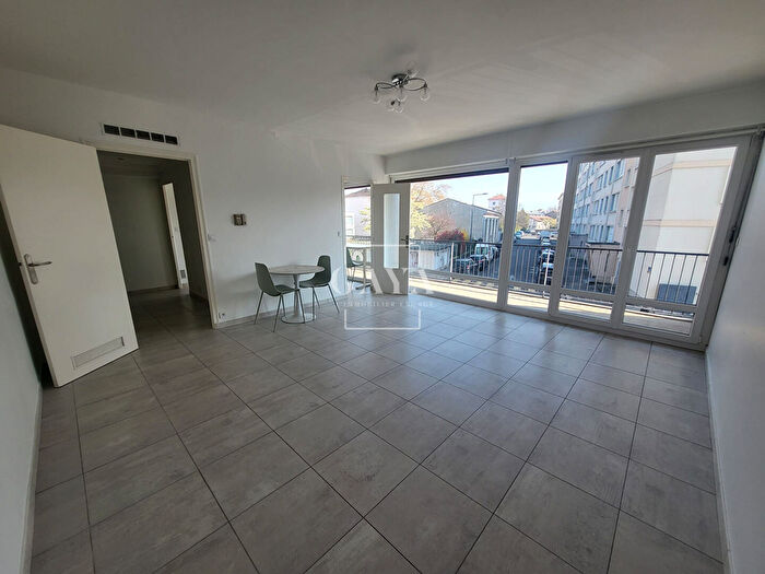 Grenoble, Bajatière : Appartement 2 pièces à vendre