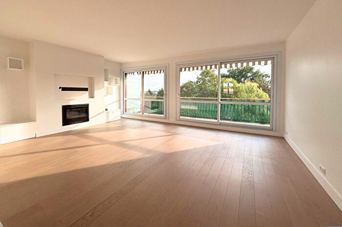 Appartement à vendre - Noisy-le-Roi - 6 pièces - 4 chambres