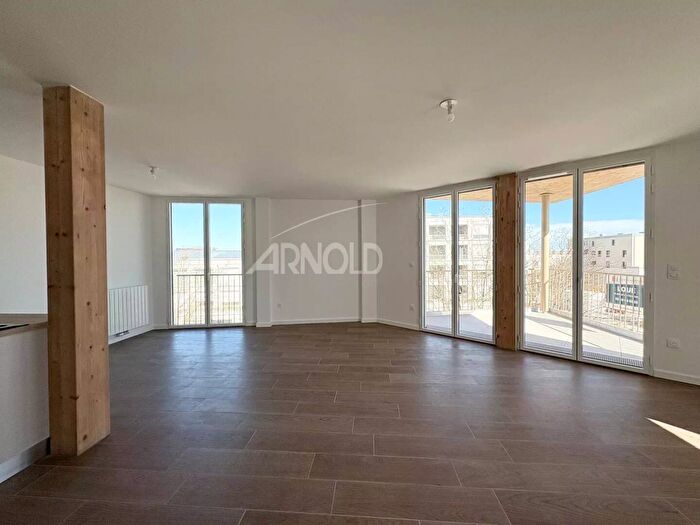 Appartement à louer - Chalâtres, Nantes - 4 pièces - 3 chambres