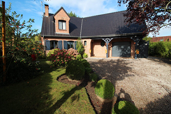 Maison à vendre - Genech - 4 pièces - 3 chambres