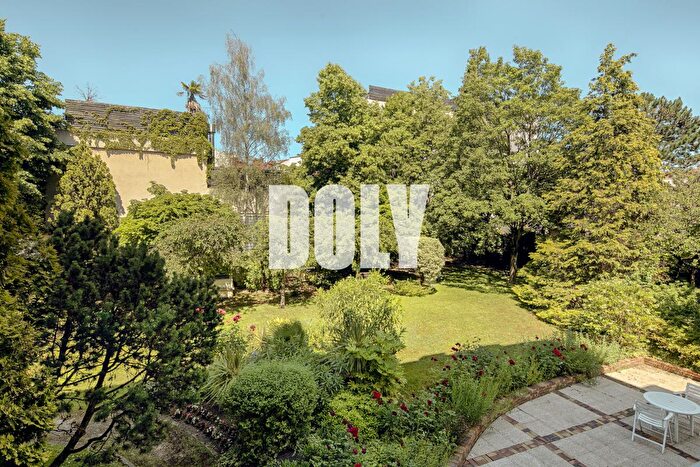 Appartement 2 pièces à vendre à Montrouge, Le vieux Montrouge