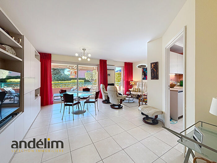 Appartement à vendre - Saint-Raphaël, Valescure, Vaulongue - 3 pièces - 2 chambres