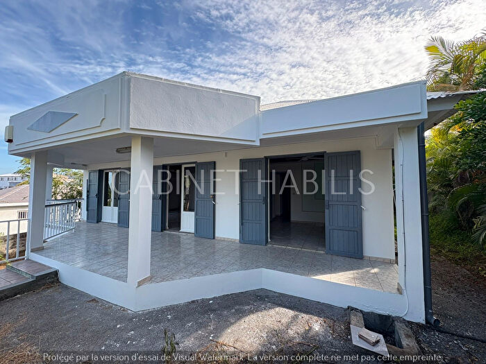 Maison à louer - Saint-Pierre, La Cafrine - 4 pièces - 3 chambres