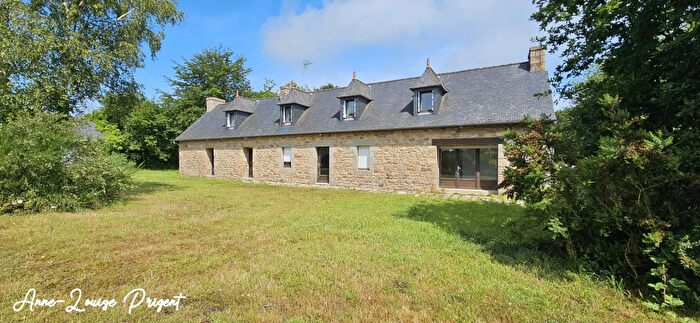 Maison à vendre - Bégard - 9 pièces - 5 chambres