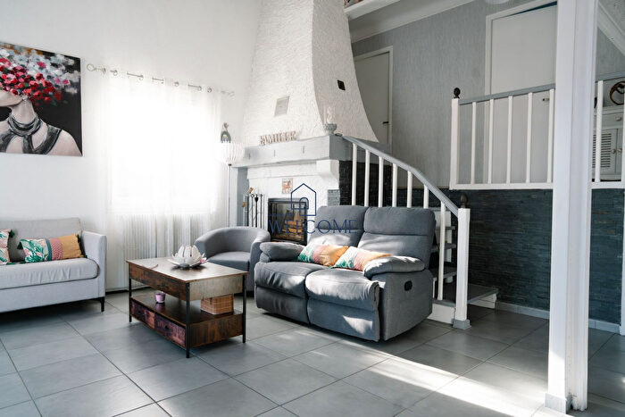 Maison à vendre - Connaux - 4 pièces - 3 chambres