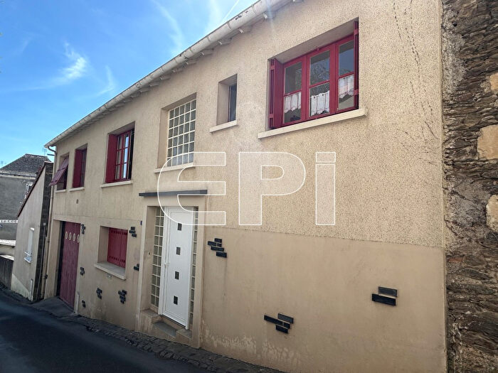 Vihiers - Maison 5 pièces à vendre