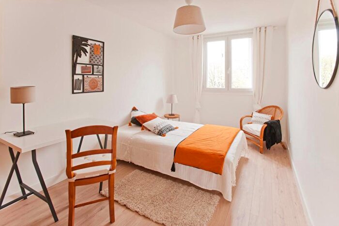 Rezé, Château : Appartement 1 pièce à louer