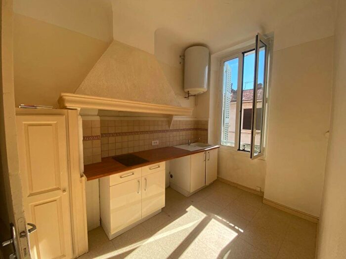 Appartement à louer - La Ville, Ollioules - 2 pièces - 1 chambre