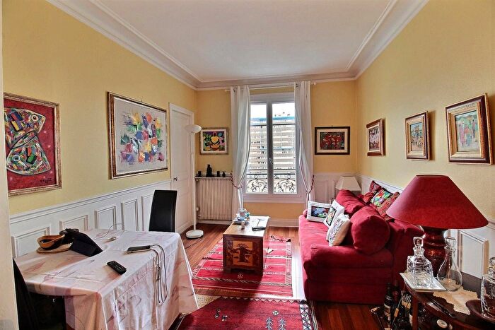 Appartement à vendre - Clichy, République, Victor Hugo - 3 pièces - 2 chambres