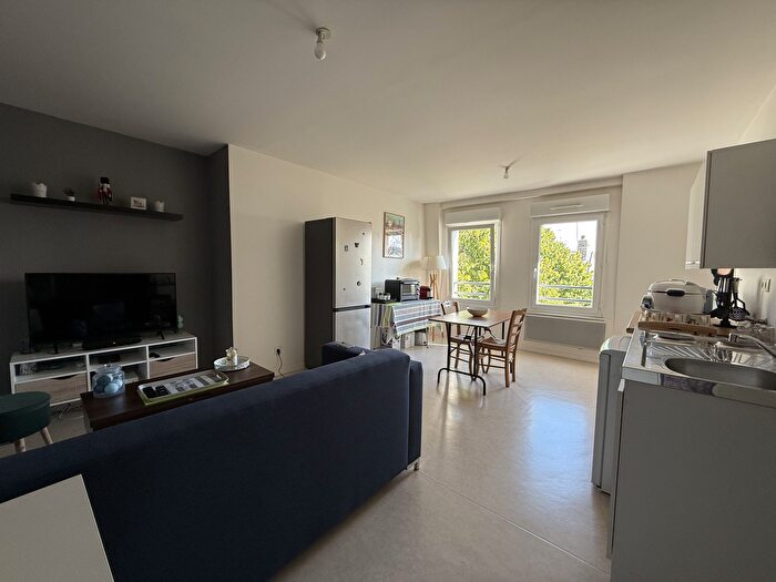 Appartement à louer - Amiens - 2 pièces - 1 chambre