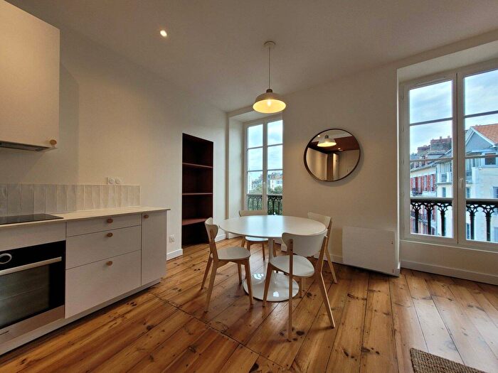 Centre Ville, Pau - Appartement 2 pièces à louer