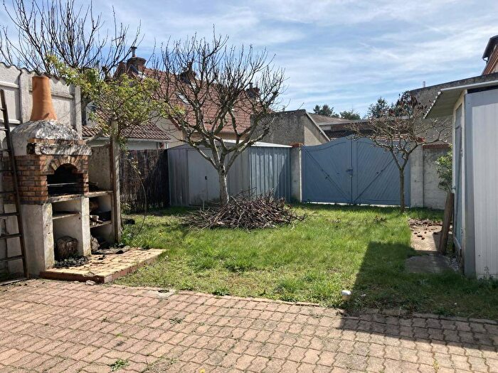 Maison à louer - Lamotte-Beuvron - 5 pièces - 3 chambres