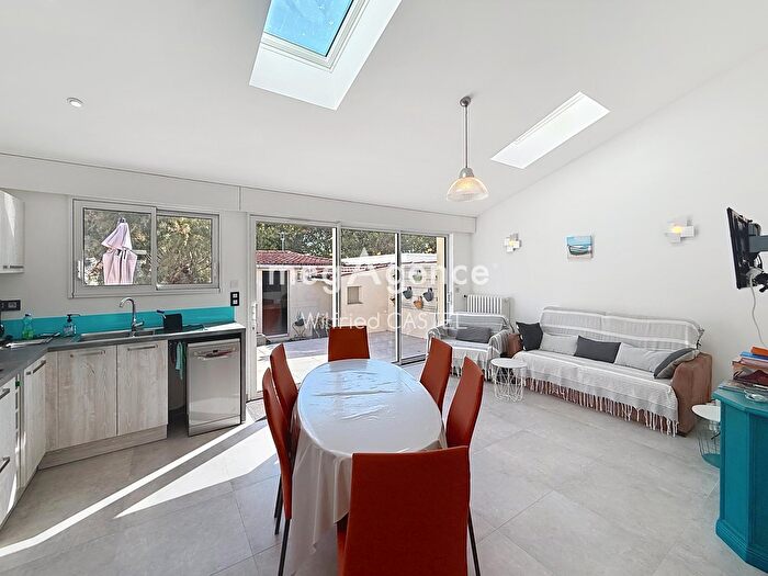 Maison 4 pièces à vendre à Les Sables-d'Olonne, Les Roses, Route du Château d'Olonne