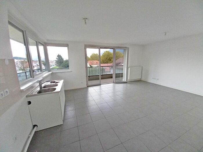 Appartement à louer - Échirolles, Village, La Commanderie - 3 pièces - 2 chambres