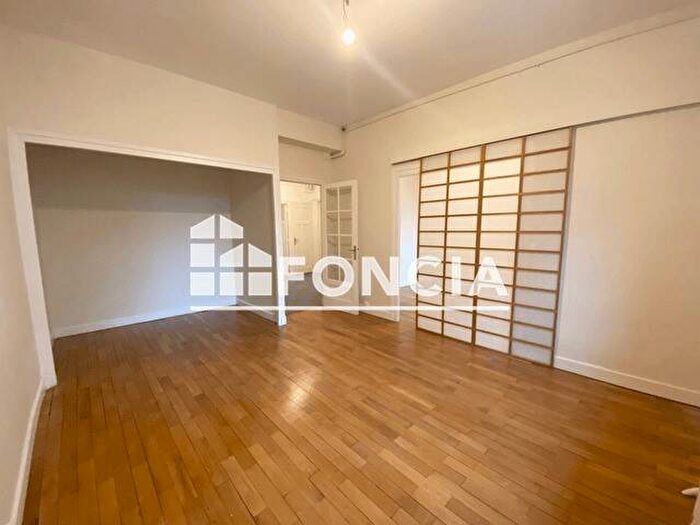 Appartement à louer - Brotteaux, Lyon ème arrondissement - 4 pièces - 2 chambres