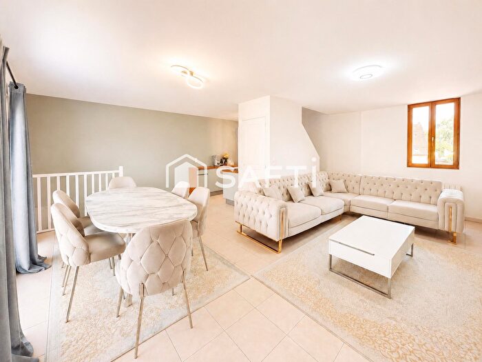 Mézières-sur-Seine - Maison 3 pièces à vendre