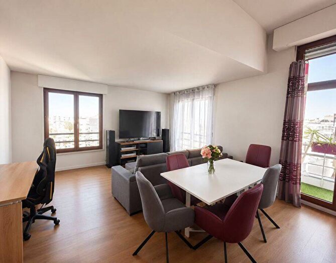 Appartement 3 pièces à Espaces Jeunes, Issy-les-Moulineaux, à louer