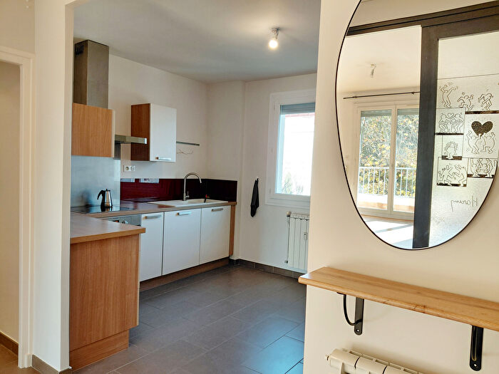 Appartement à louer - Valence, Calvaire, Hugo, La Cécile - 3 pièces - 2 chambres