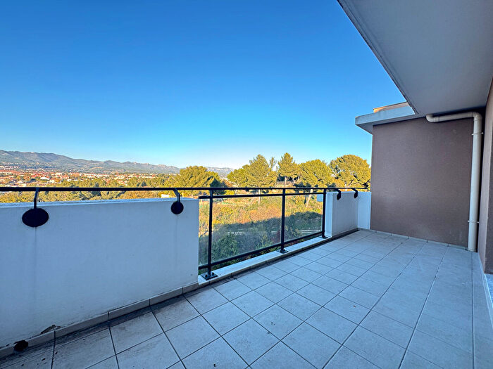 Appartement à louer - Marseille e , La Croix Rouge - 1 pièce