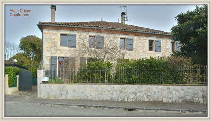 Maison à vendre - Boé - 5 pièces - 3 chambres