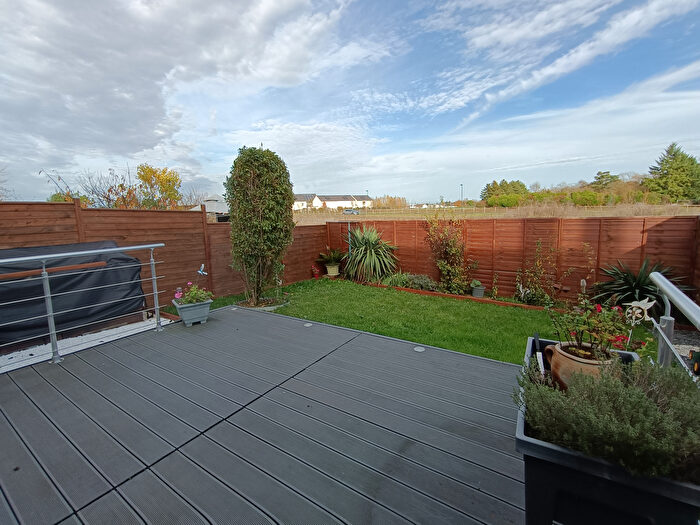 Maison à vendre - Saint-Ay - 4 pièces - 3 chambres