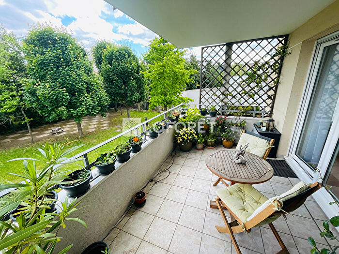 Appartement 3 pièces à vendre - Nanterre, Vieux Pont
