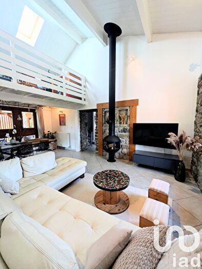 Maison à vendre - Bons-en-Chablais - 7 pièces - 3 chambres