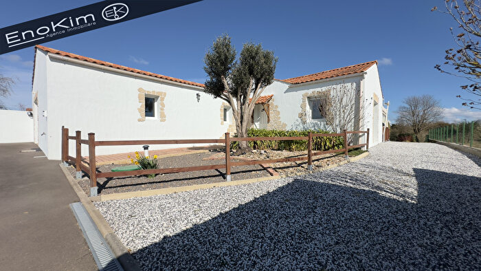 Maison à vendre - Talmont-Saint-Hilaire - 5 pièces - 5 chambres