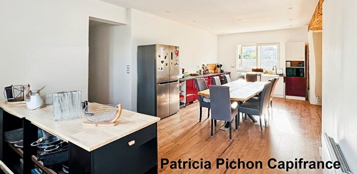 Maison à vendre - Saint-Denis-lès-Rebais - 14 pièces - 7 chambres