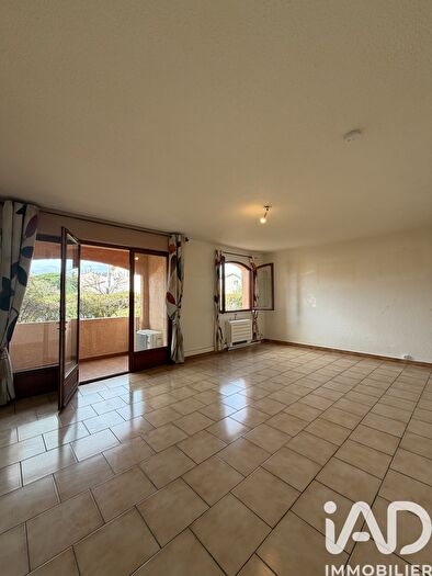 Appartement à vendre - Hyères, Pyanet - 3 pièces - 2 chambres