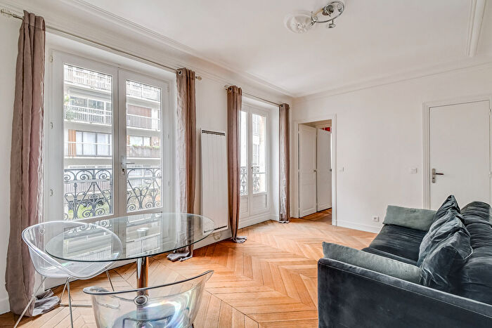 Appartement 2 pièces à Paris 10ème, Château d'Eau, Lancry, à vendre