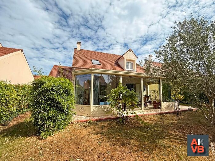 Bussy-Saint-Georges - Maison 6 pièces à vendre