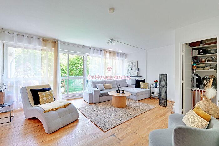 Appartement 5 pièces à vendre - Le Mesnil-le-Roi