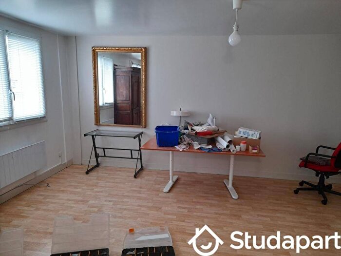 Maison à louer - Le Plateau, Vitry-sur-Seine - 2 pièces - 1 chambre