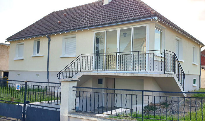 Maison 4 pièces à Pouzay, à vendre