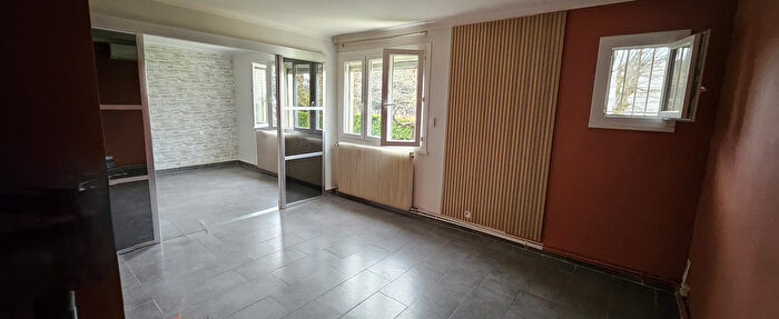 Appartement à louer - Nîmes, Les Oliviers - 4 pièces - 2 chambres