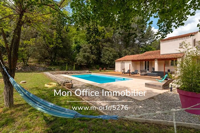 Maison à vendre - Peyrolles-en-Provence - 6 pièces - 4 chambres